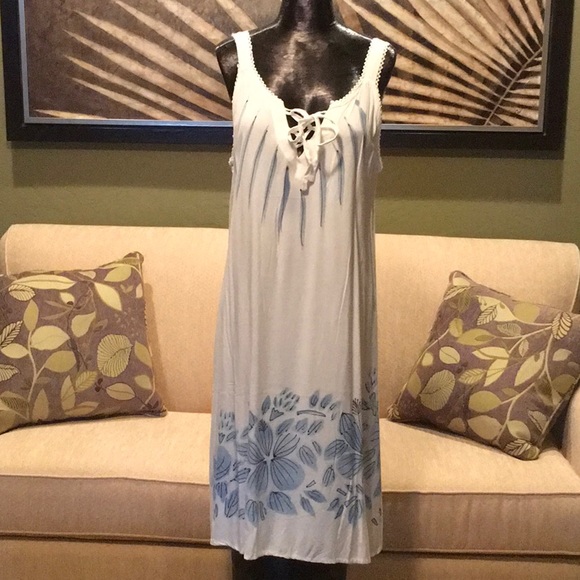 raya sun | Dresses | Nwt Raya Sun Dress Beautiful And Flowy | Poshmark